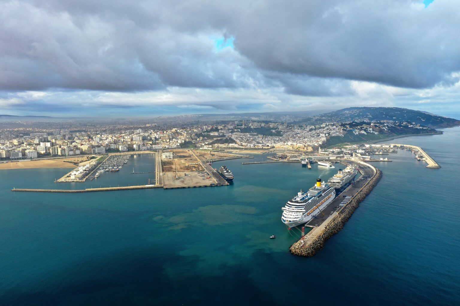 Port - Port tanger ville